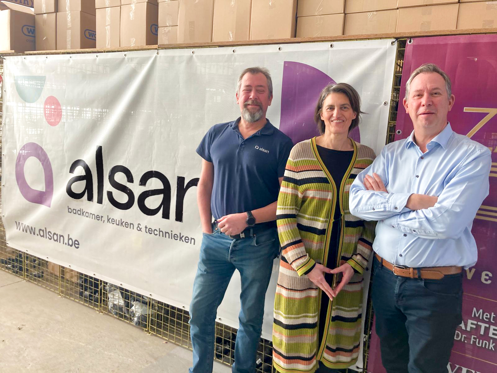 Speciaal voor verjaardag van 50 jaar badkamers, keukens en technieken ...